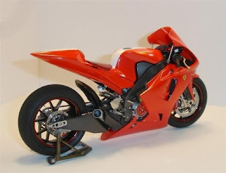 NEW MOTORCYCLE MODIFICATION: SUPER MOTOR | FERRARI FXX-MOTOR BIKE CONCEPT