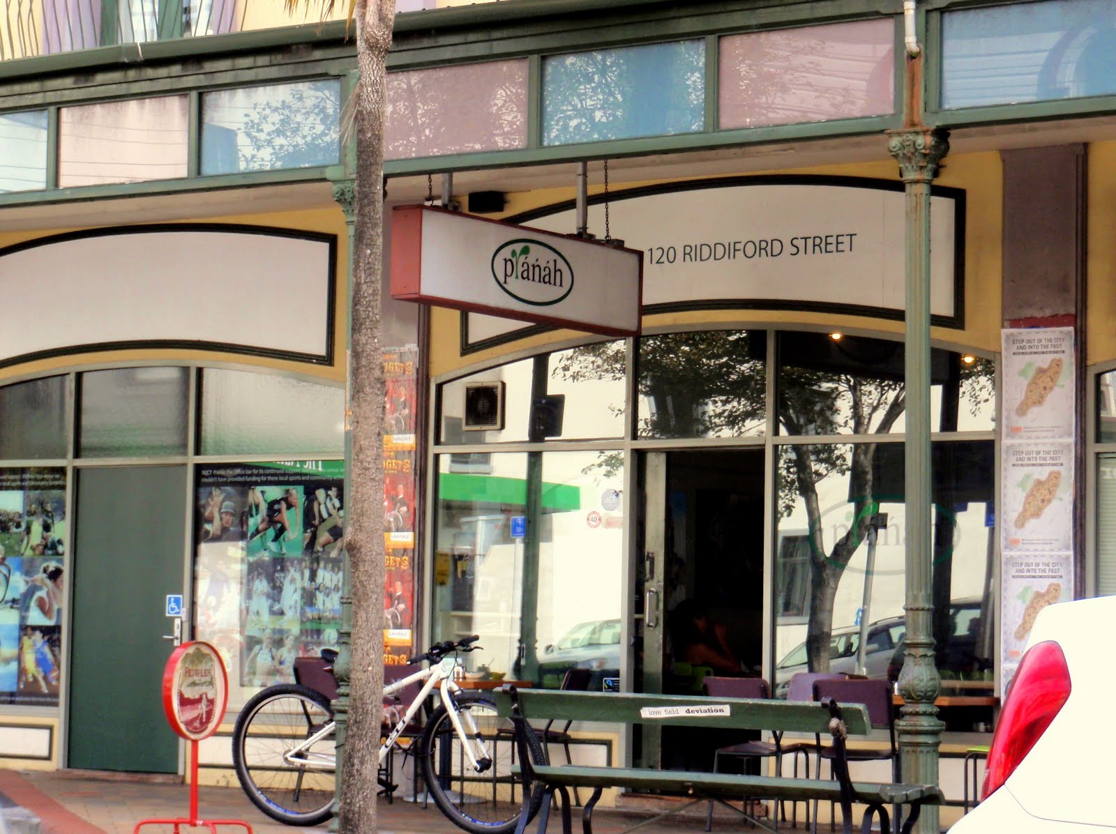 Gusty Gourmet: Pranah Cafe, Newtown