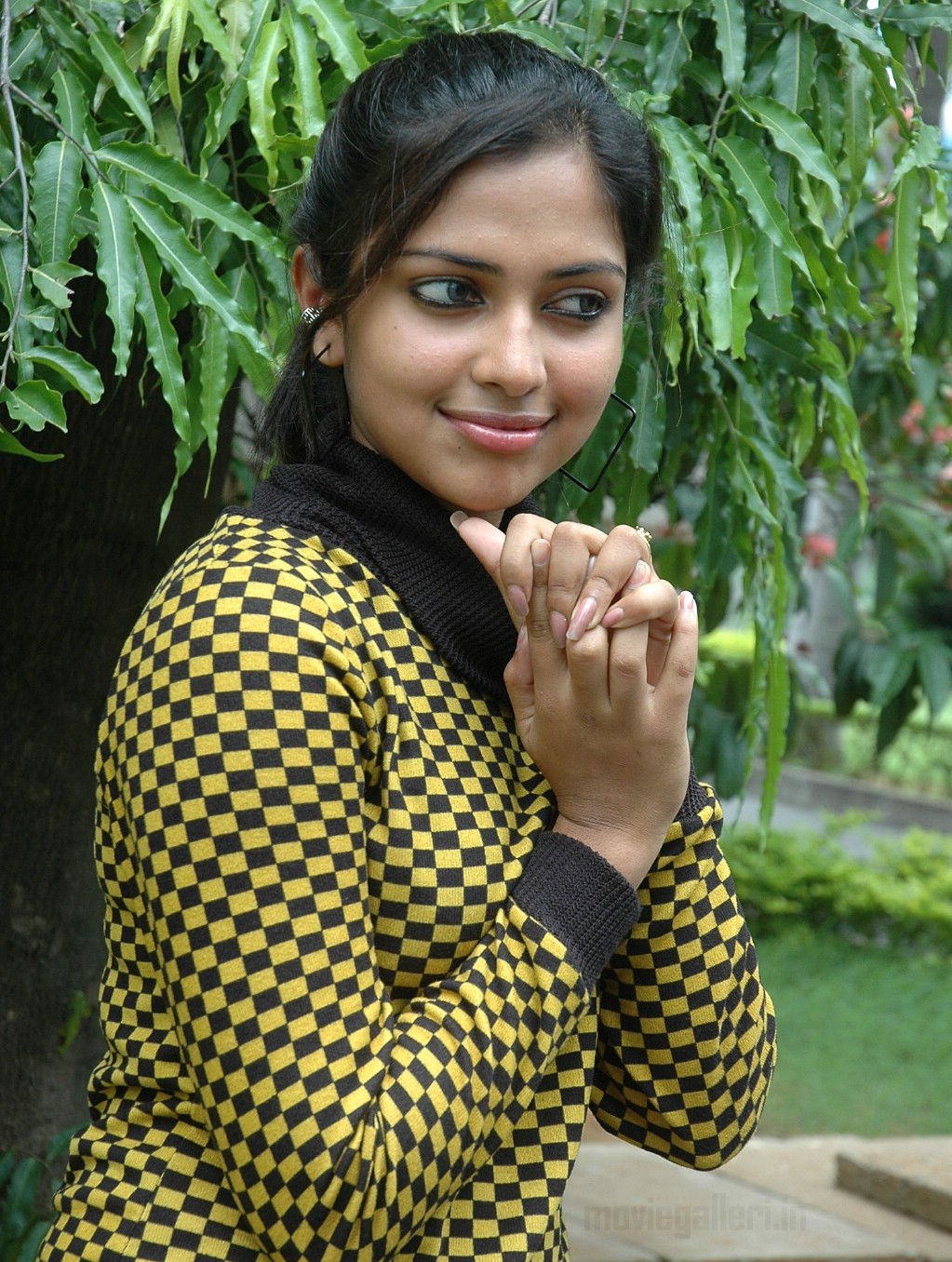 test: Actress Anaka Stills, Anaka Photo gallery, Anaka Pictures, Images