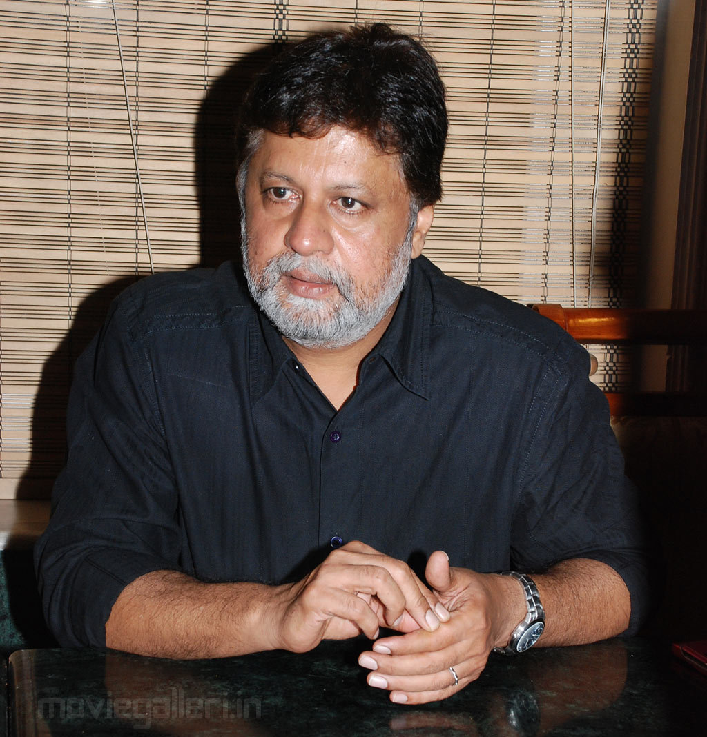 test: Actor Jayaprakash HQ Stills, Actor Jayaprakash Photo Gallery, Images