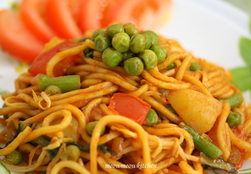 Meow Meow Kitchen: Vegetarian Mee Goreng...Again