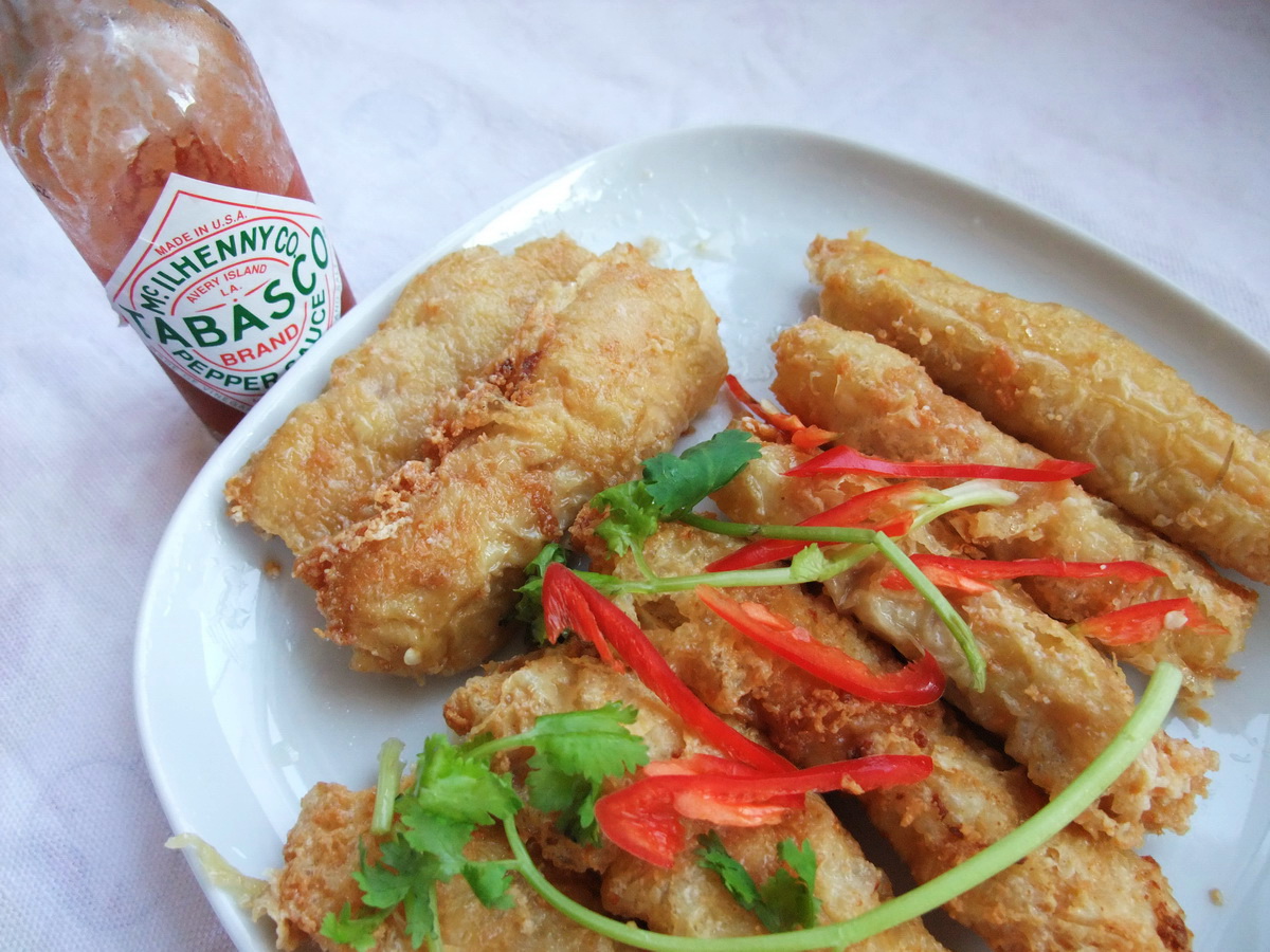 Veronica's Kitchen: CHEESE FU ZHU ROLL 芝士腐竹卷