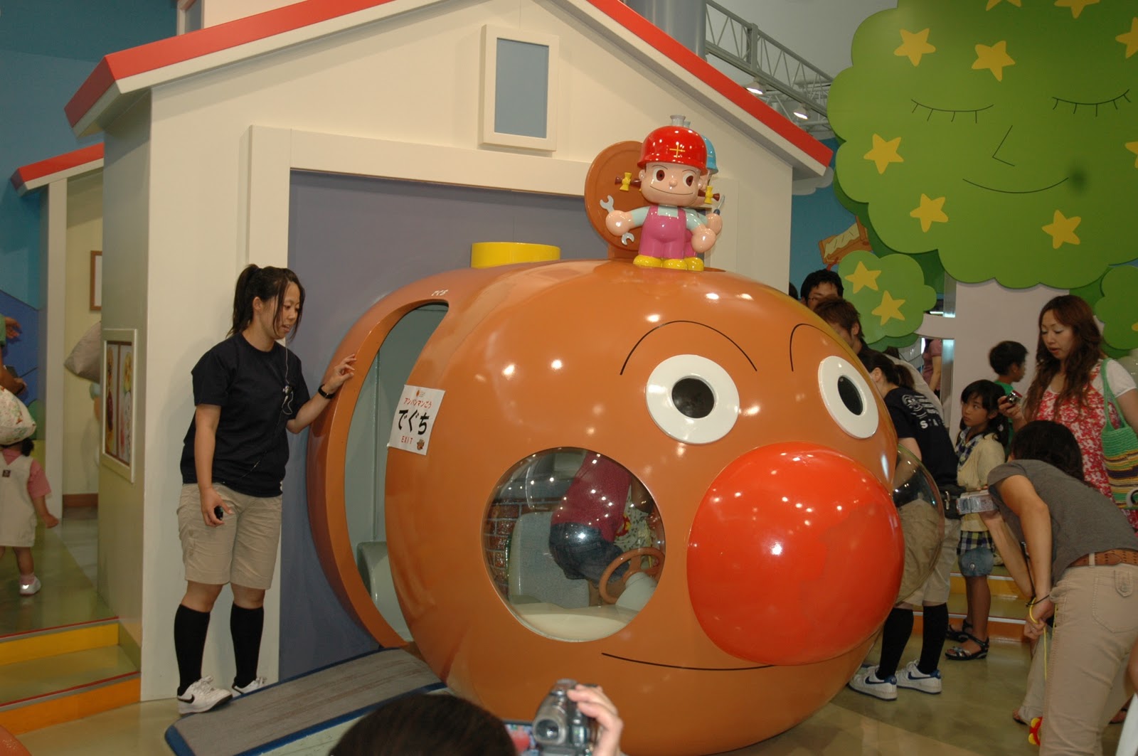 A busy lizzie life: Anpanman Japanese Superheroes