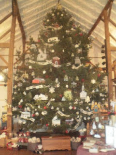 Berkshire Cottage: Home-made Soap, Mara Shawl and More