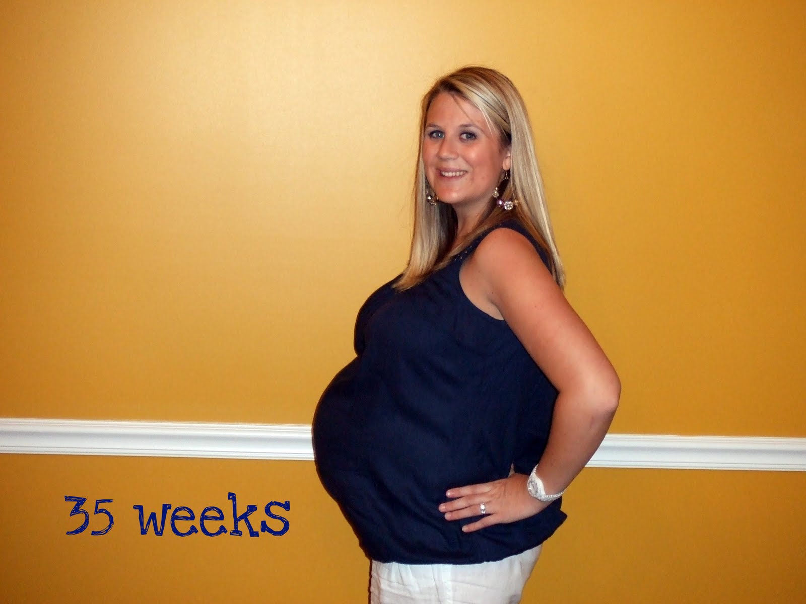 how big is baby at 35 weeks - hiccups pregnancy