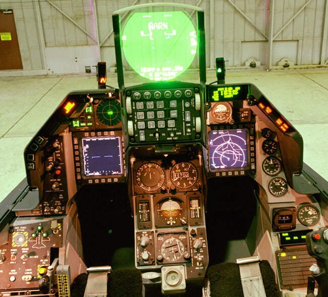 F16 Block 52 Cockpit