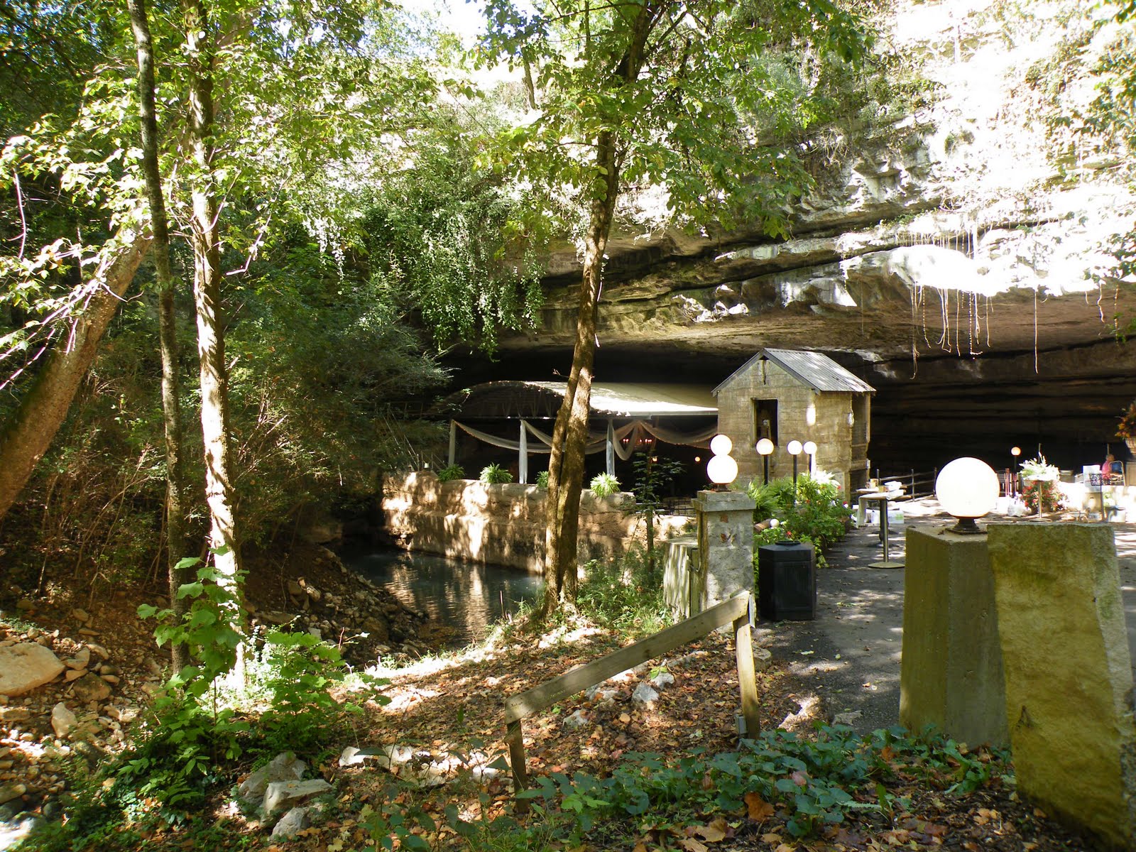 Kentucky Travels: Lost River Cave- Bowling Green KY