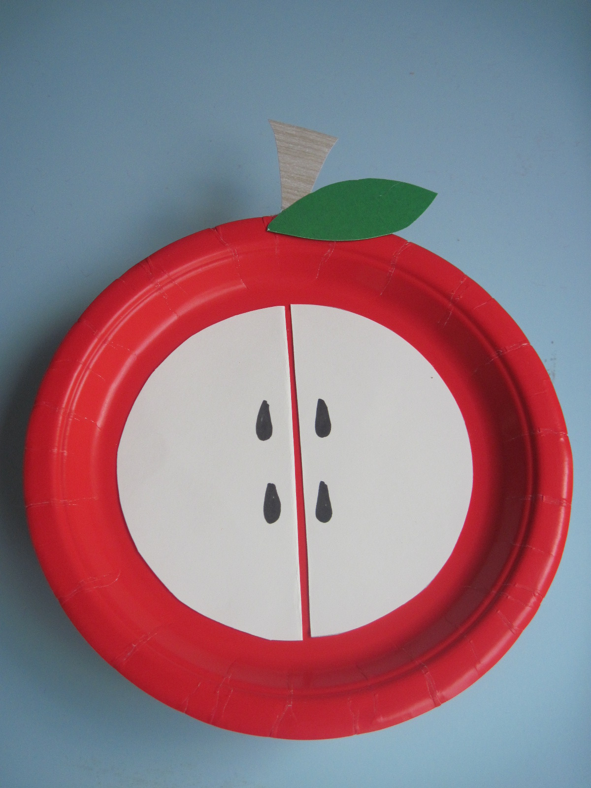 Two Shades of Pink: Apple Theme Kids Party!