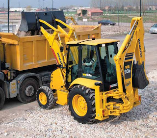 Makina ilan rehberi: Komatsu WB93R-5 Beko Loder özellikleri