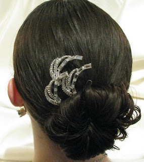 Everything But The Dress: How to Wear Hair Pins