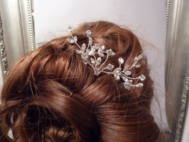 Everything But The Dress: Hairpins - The Versatile Bridal Accessory
