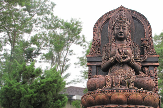 PARIWISATA MALANG: KEN DEDES
