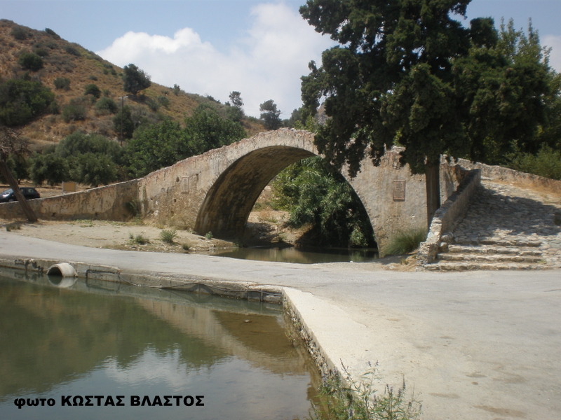 EXPLORE MOUNTAINS: ΚΟΥΡΤΑΛΙΩΤΙΚΟ ΦΑΡΑΓΓΙ