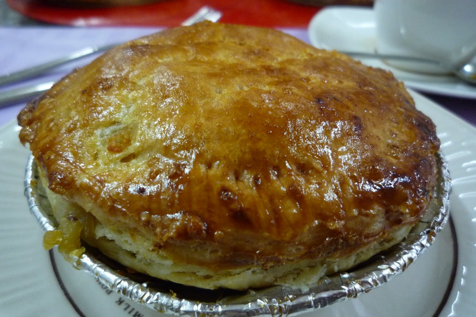 A Coffeeholic's Travel Tale: Huge & Juicy Meat Pie