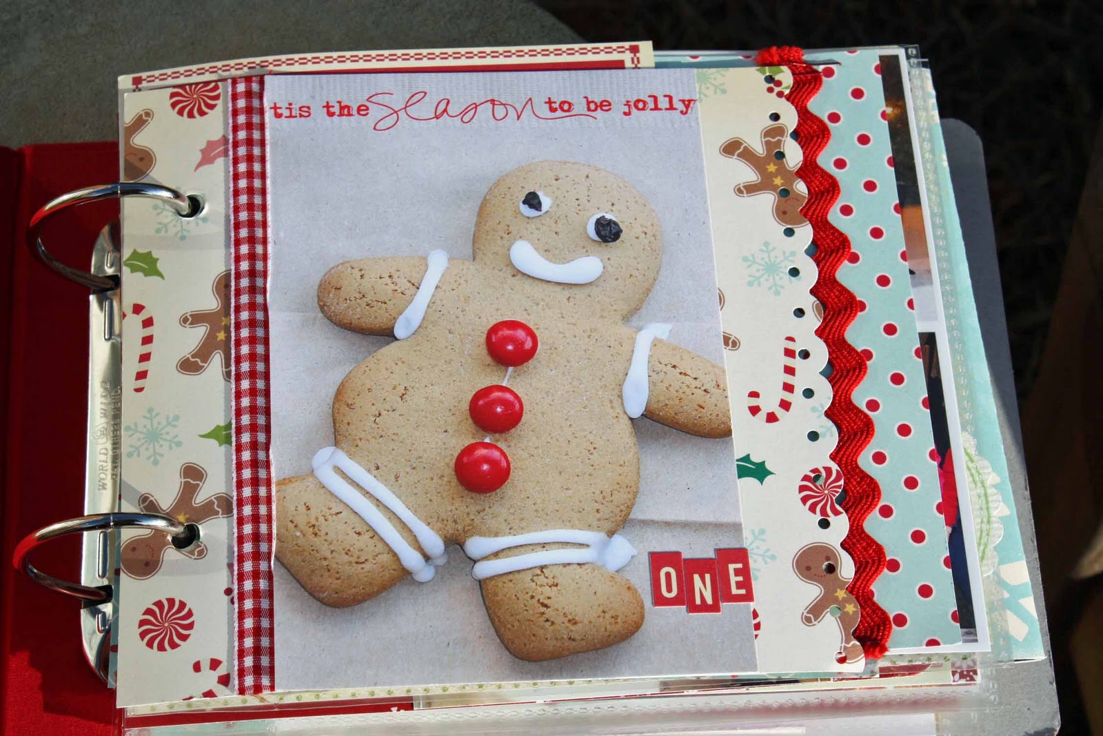 NoelMignon.com Layouts and Projects: thoughts on creating a December Daily