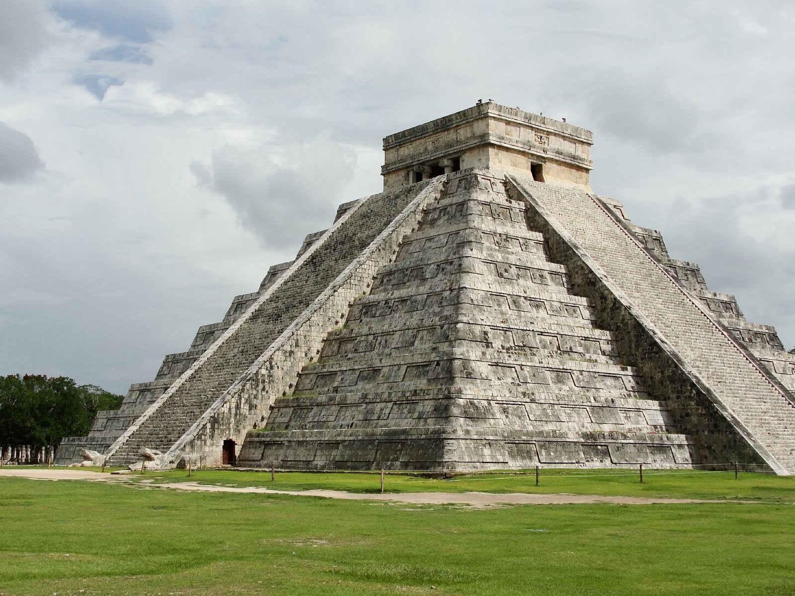 Lennys Reise: Die Maya Tempel "Chichén Itzá"