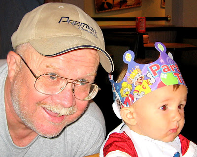 Robin Hubbell's Instagram, Twitter & Facebook on IDCrawl