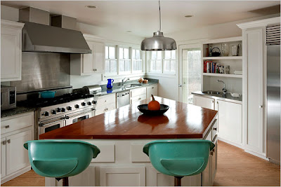 Things That Can Fly: Star-Shaped House