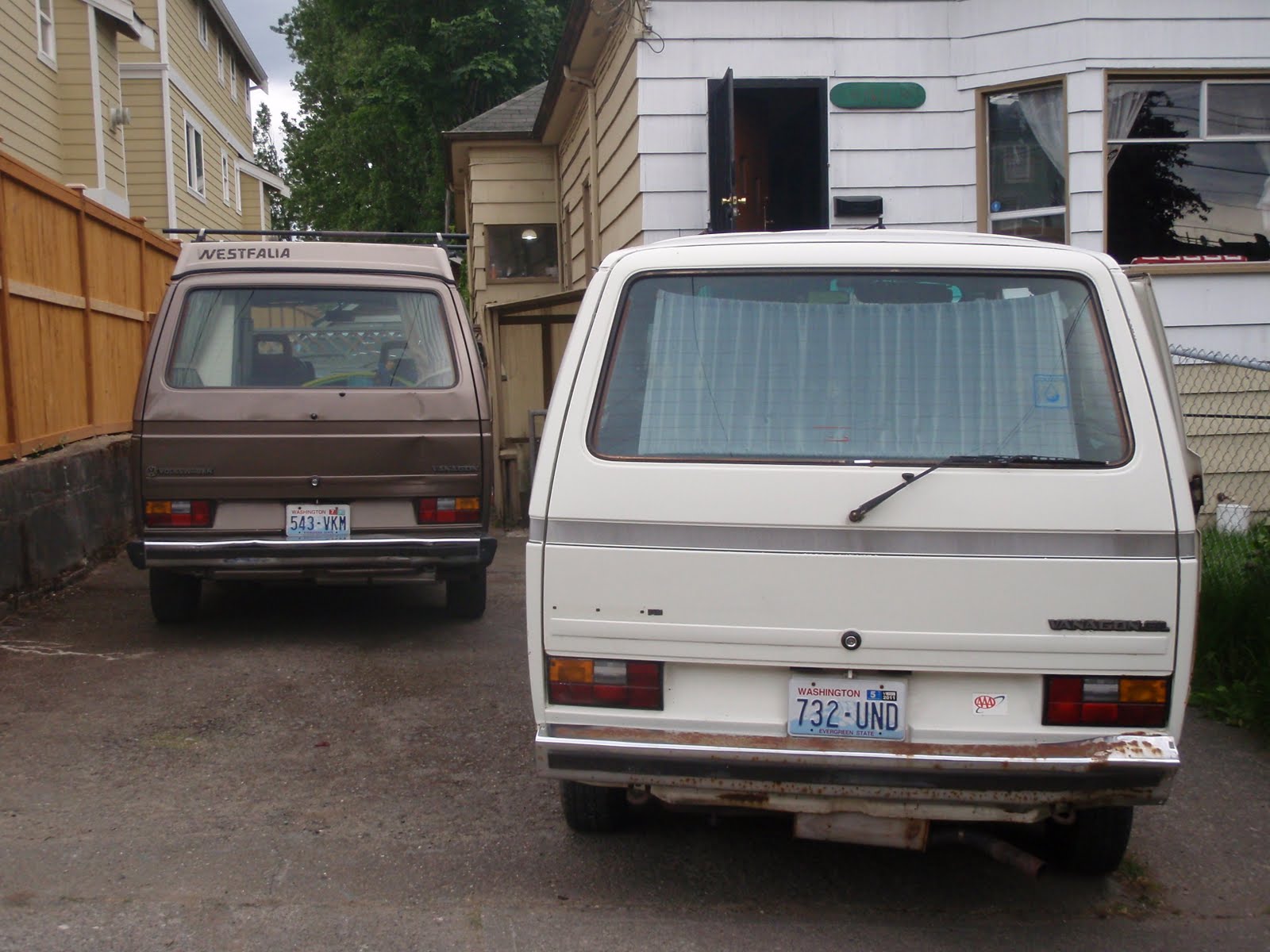 neilwaukee: vans again x 3