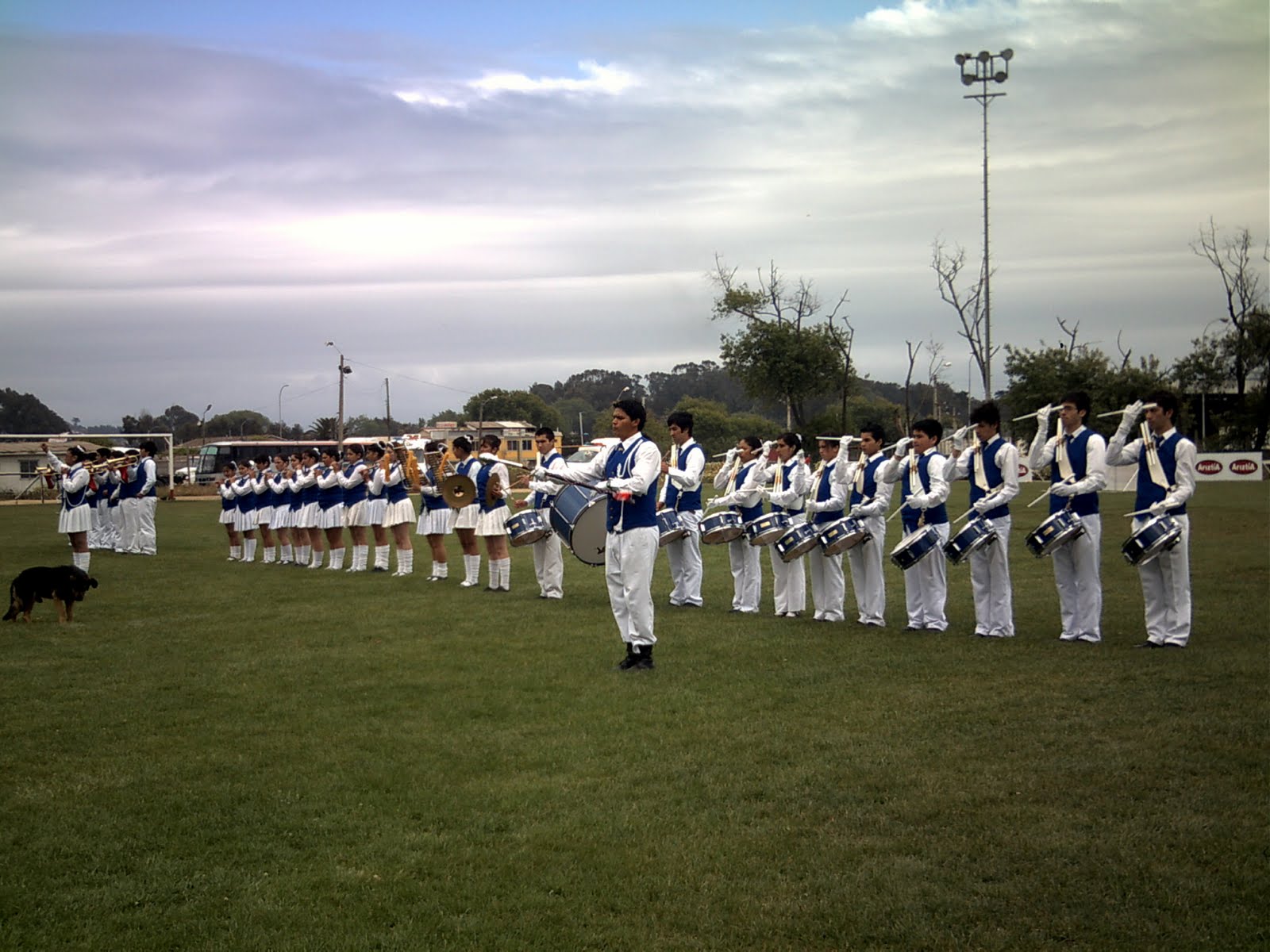 San Antonio Noticias: Bandas escolares del país fueron aplaudidos en el ...