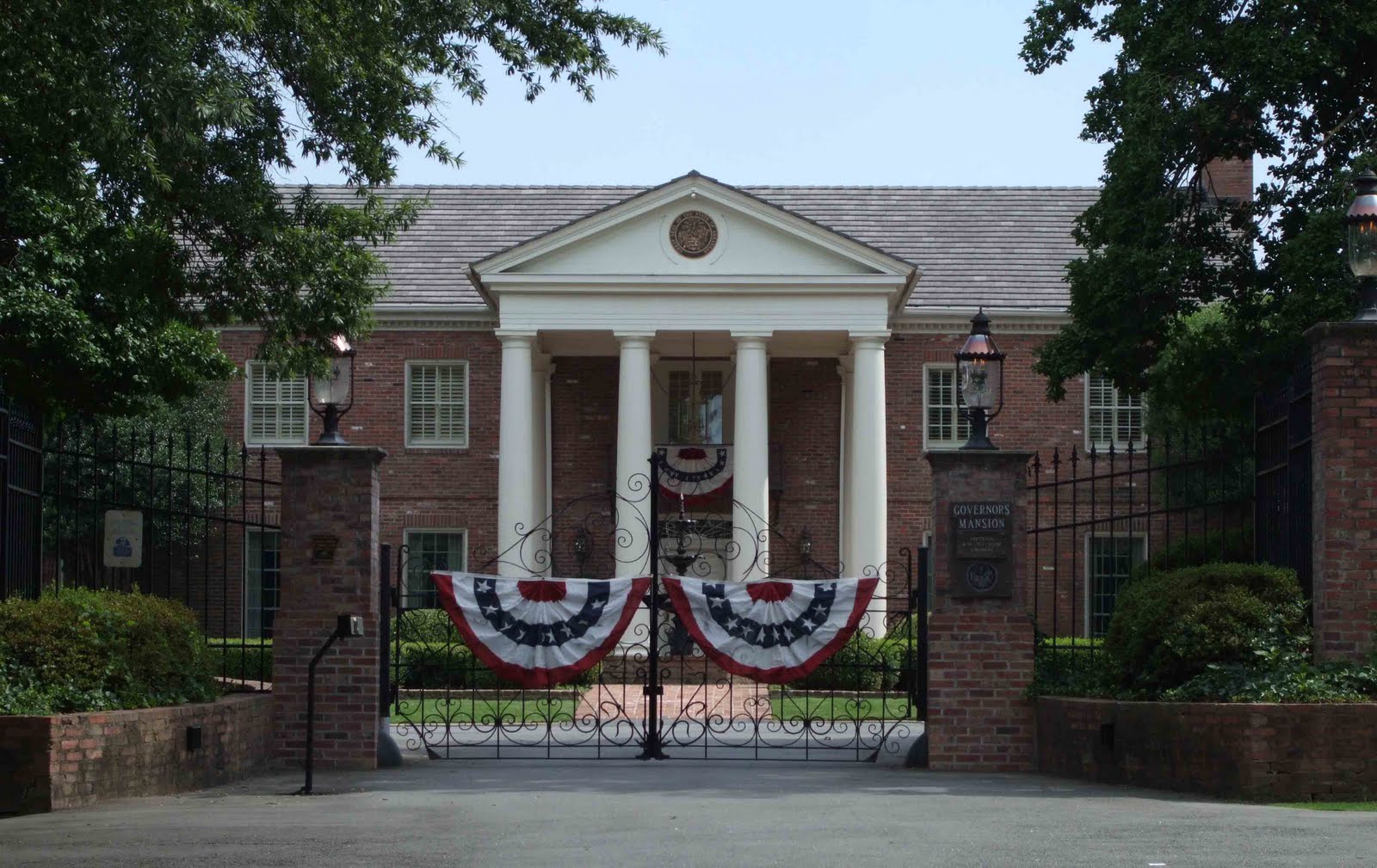 The Arkansan Anglophile: Designing Women: The Arkansas Connection