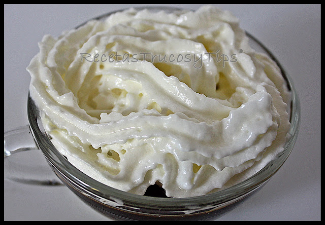 Gelatina de café con leche con nata / Gelatina de cafè amb llet amb ...