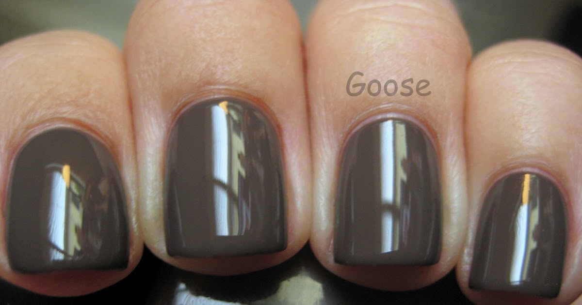 Goose's Glitter: New Nail Shape + Old Favorite