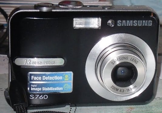 Żywot chrześcijanina: Aparat foto Samsung S760 – budowa i naprawa.