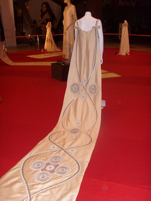 PINAS FASYON: FREEWAY REVIVES RAMON VALERA