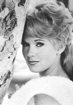 SUPER HOLLYWOOD: Connie Stevens