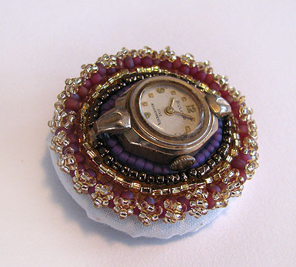 How to make beaded buttons