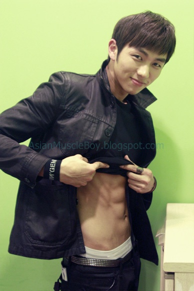 Korean Wave: Idols With Killer Six-Packs