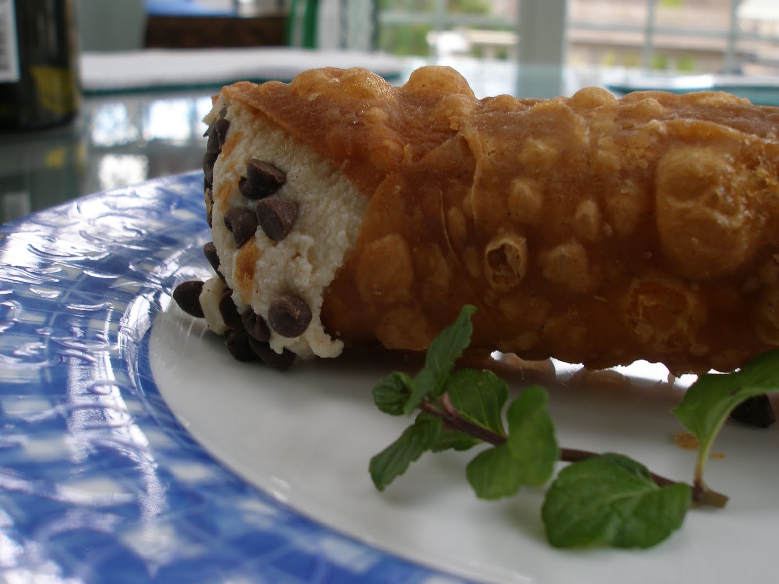 The Tasty One: Cannoli Queen