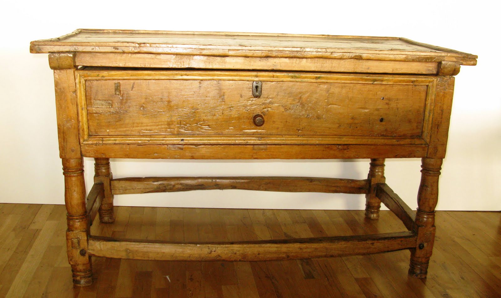 Antiques, Vintage and More: Table with 1 Large Drawer