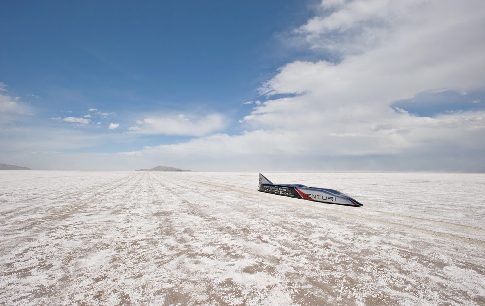 Student-Built Electric Car passes 300 MPH Aiming for Land Speed Record ...