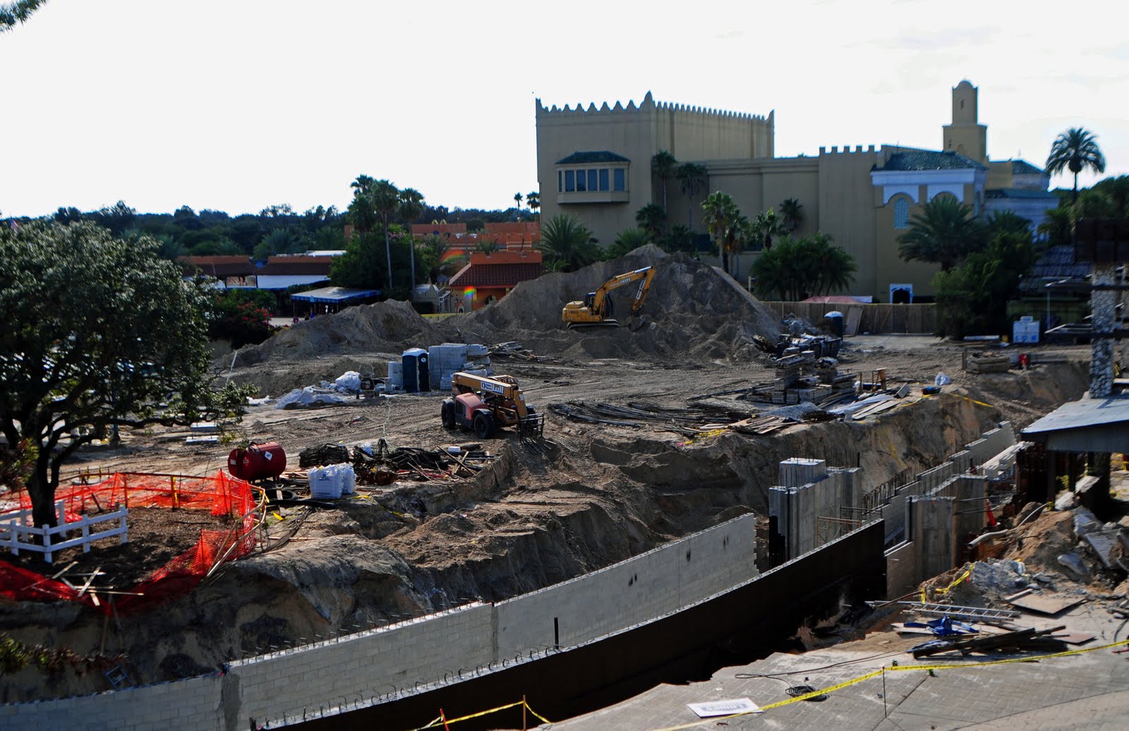 NewsPlusNotes: Scott And Carol Present - Cheetah Hunt Construction