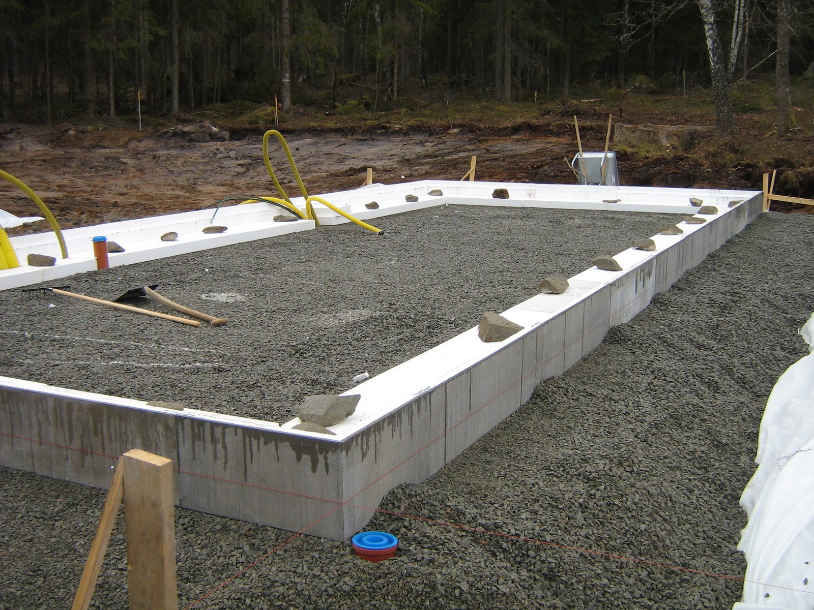 Husbygget: Kantelement garage