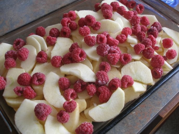 Thy Hand Hath Provided: Apple Raspberry Crisp