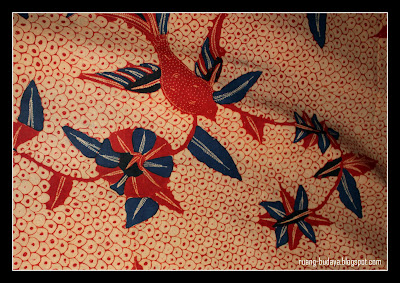 culture + visual + archives: Sarung Batik Palembang