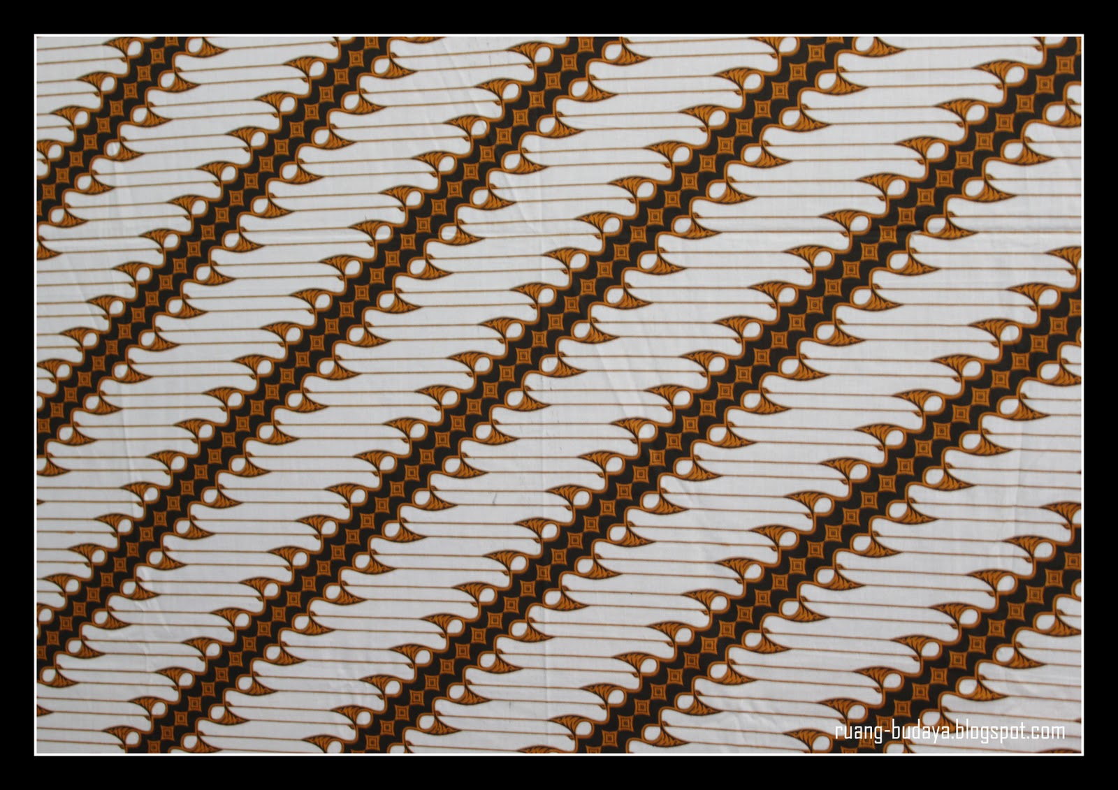 culture + visual + archives: Batik Indonesia