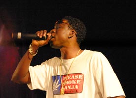 KISS COLLABO MIX SHOW: FEROOZ TO BE BACK SOON...!