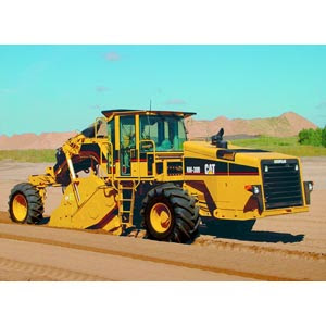 CaterPiller: Caterpillar - RM-300 Rotary Mixer.