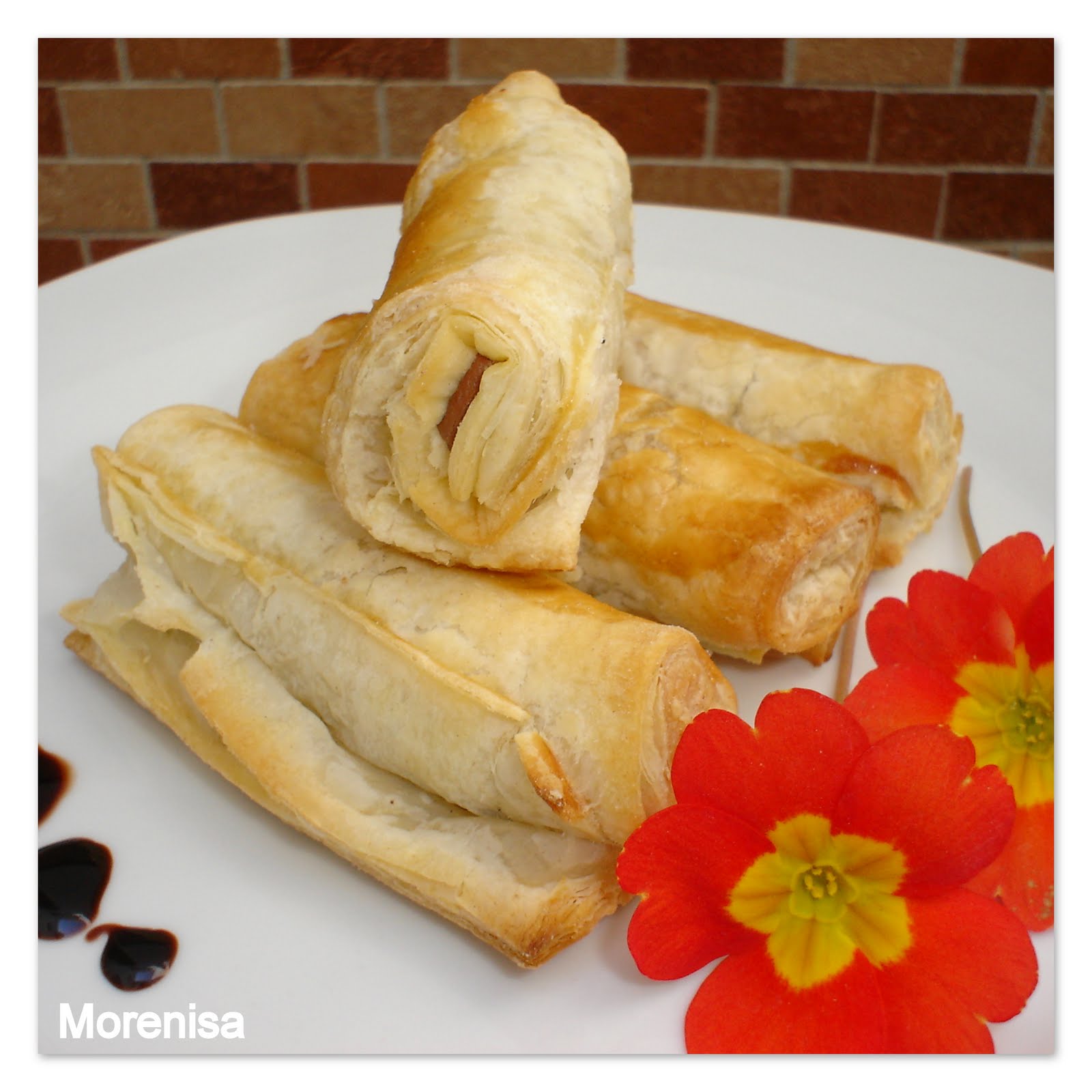 LA COCINA DE MORENISA: Enrolladitos de Hojaldre y Chocolate con Leche