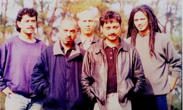 INDIAN BANDS HUB: Mojo