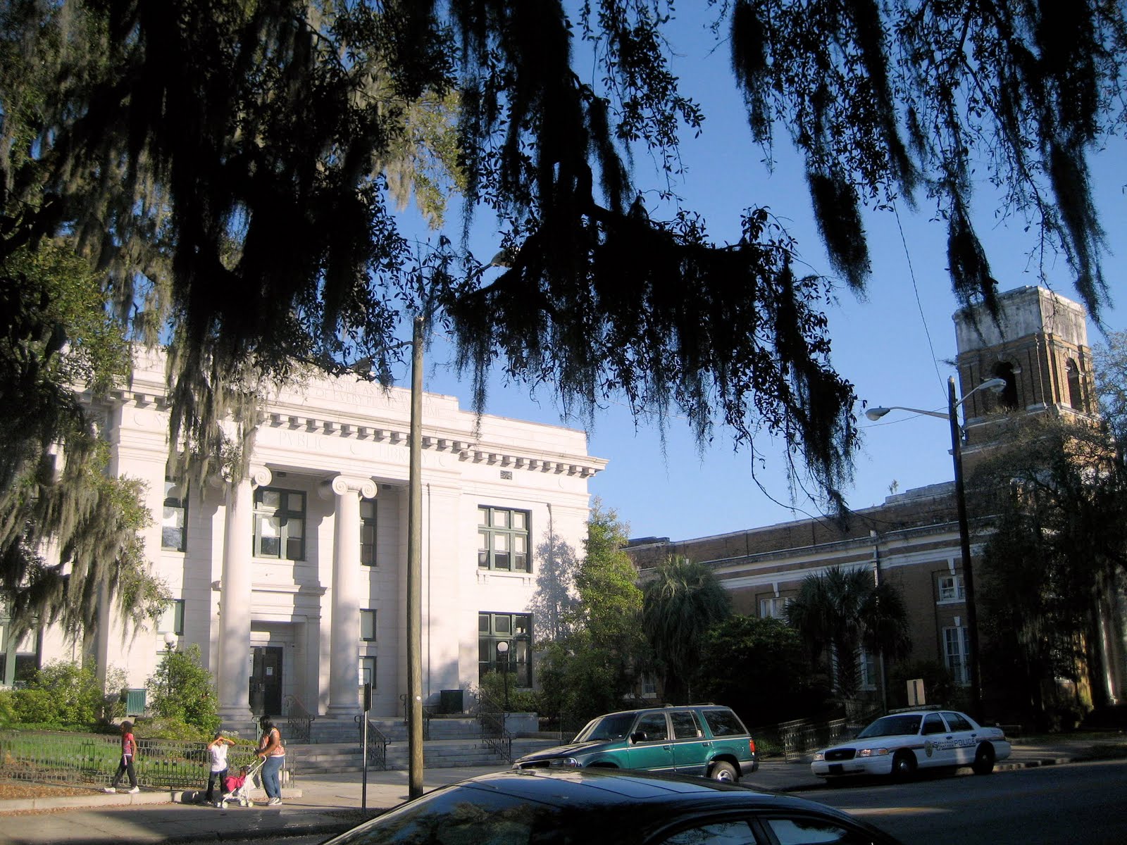 love you in the fall ;: savannah neighborhoods (part two)