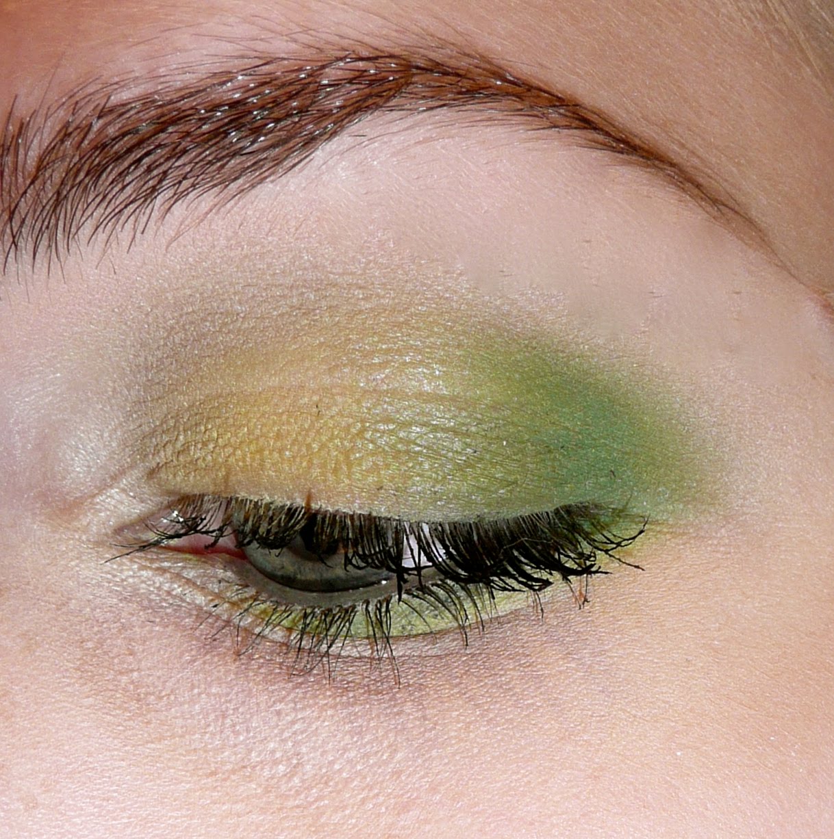 Canvas: Obnoxious acid green/yellow