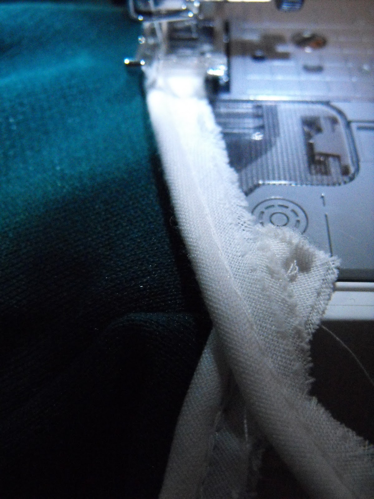 Ruby Murrays Musings: Refashion Tutorial 1. Using Piping to finish a ...