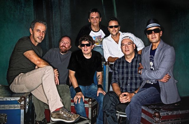 TITÃS (banda) A HISTORIA DA BANDA-RO BIOGRAFIA