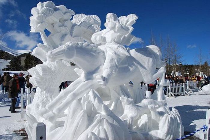 Curious, Funny Photos / Pictures: Awesome snow sculptures - 53 Pics