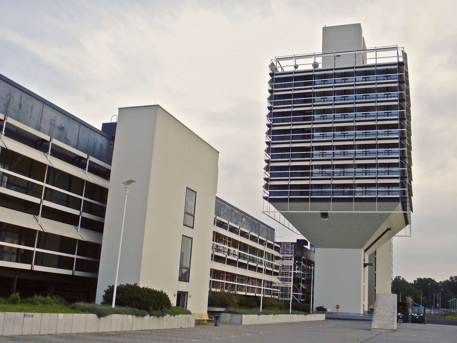 Horizons Nouveaux: Frankfurt: Olivetti-Building by Egon Eiermann (1968 ...